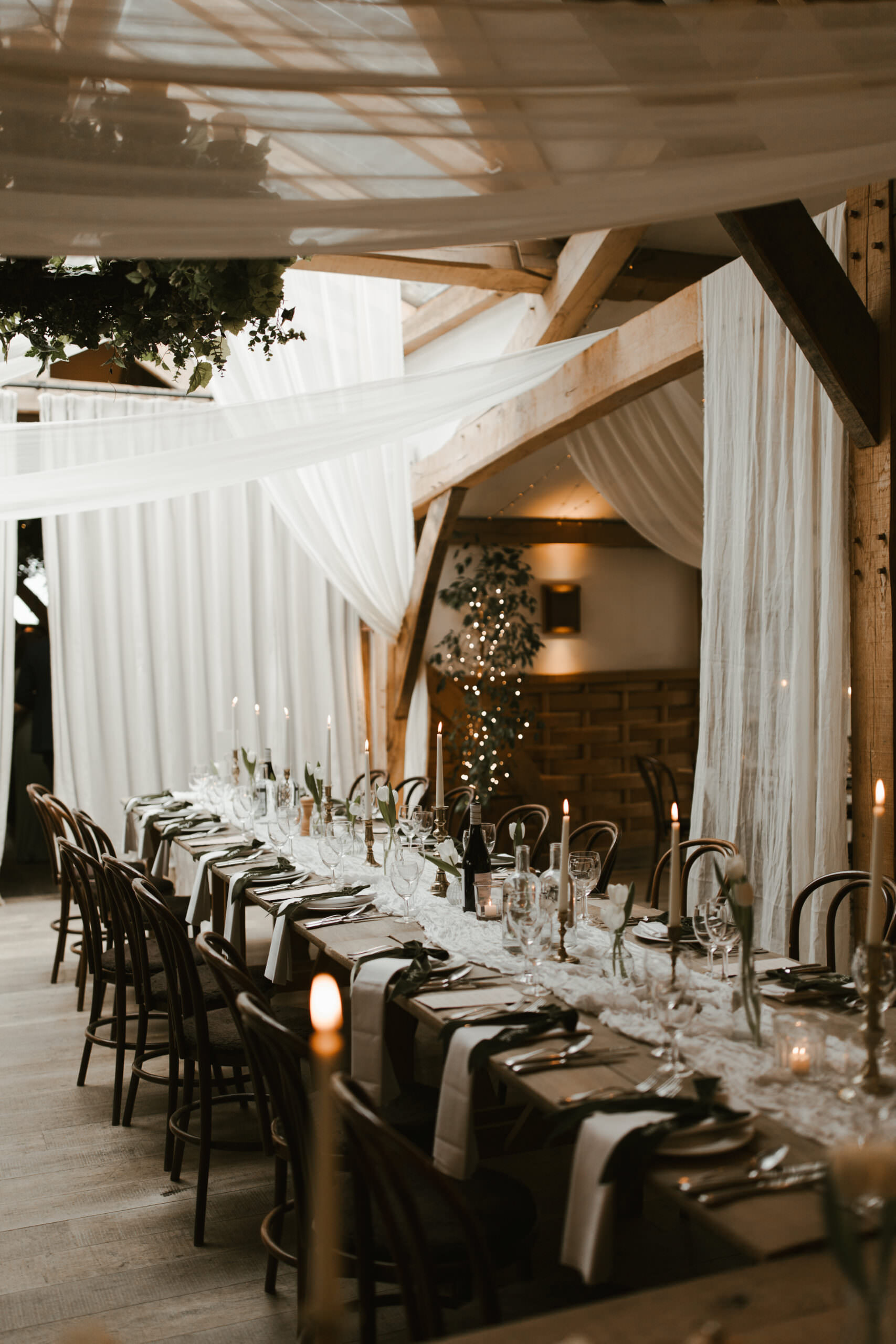 Jasmine Andrews - UK & Destination Modern Wedding Photography