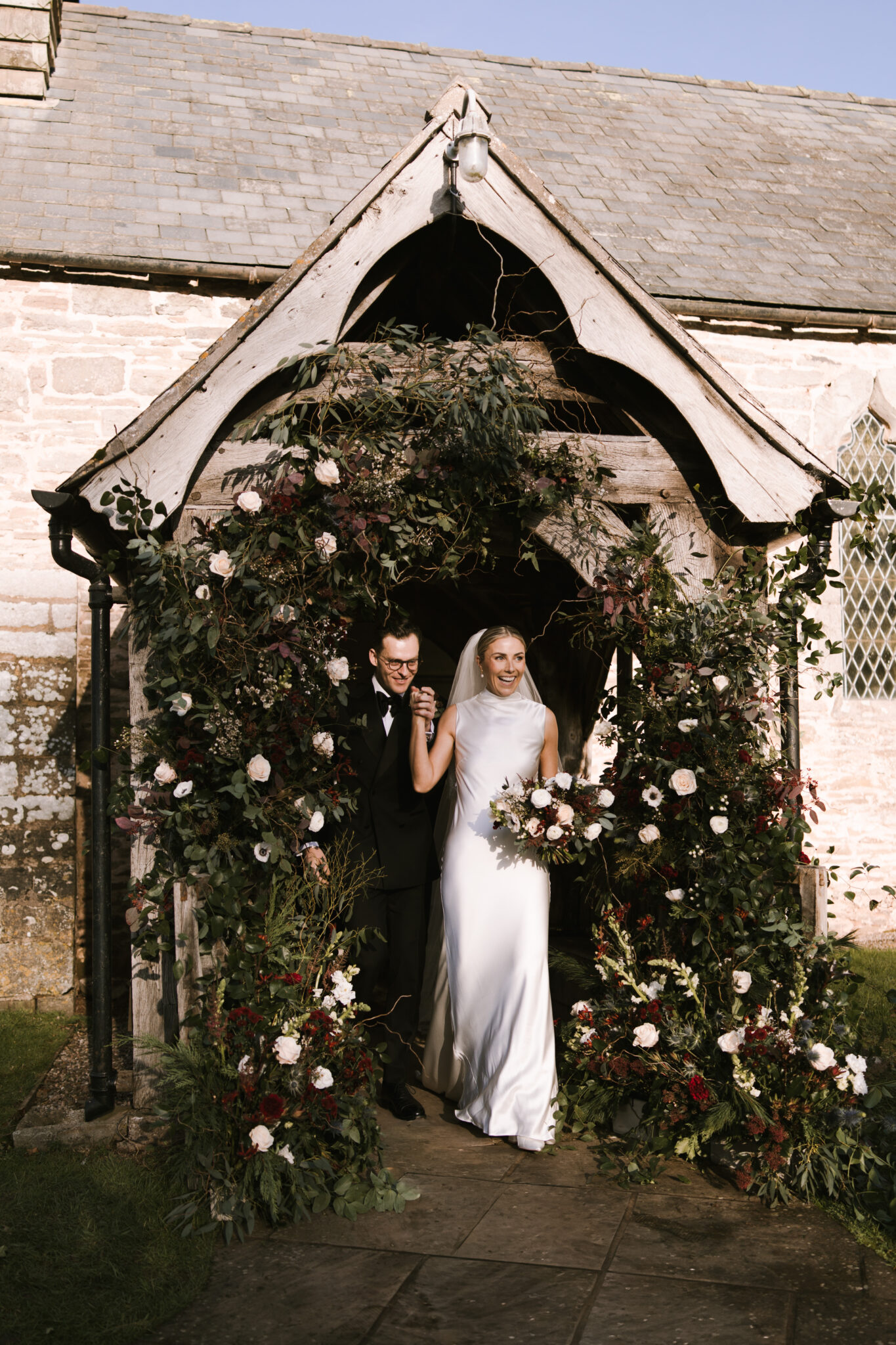 Jasmine Andrews - UK & Destination Modern Wedding Photography